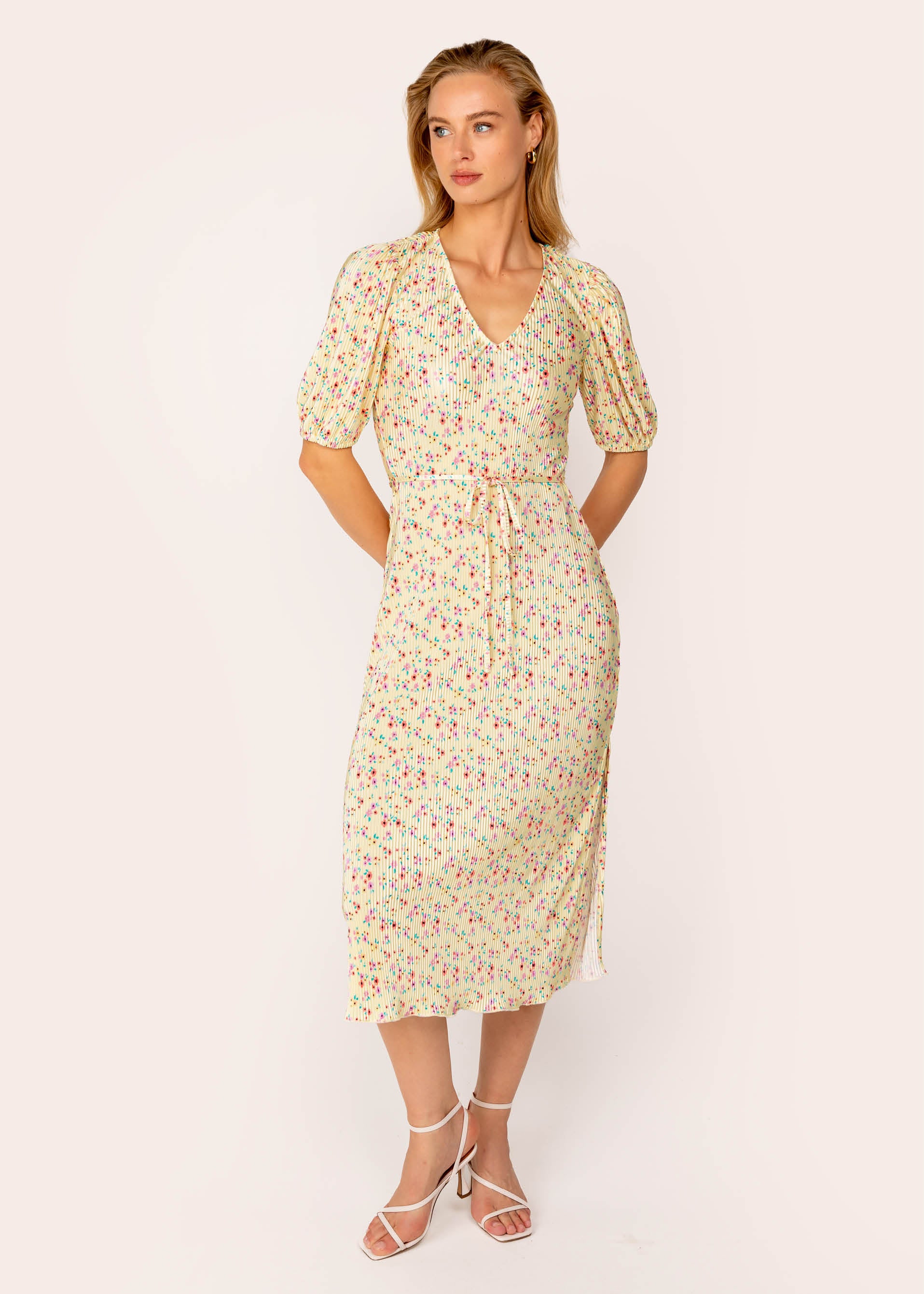 Gayla Midi Dress Flower Yellow – Freebirdicons